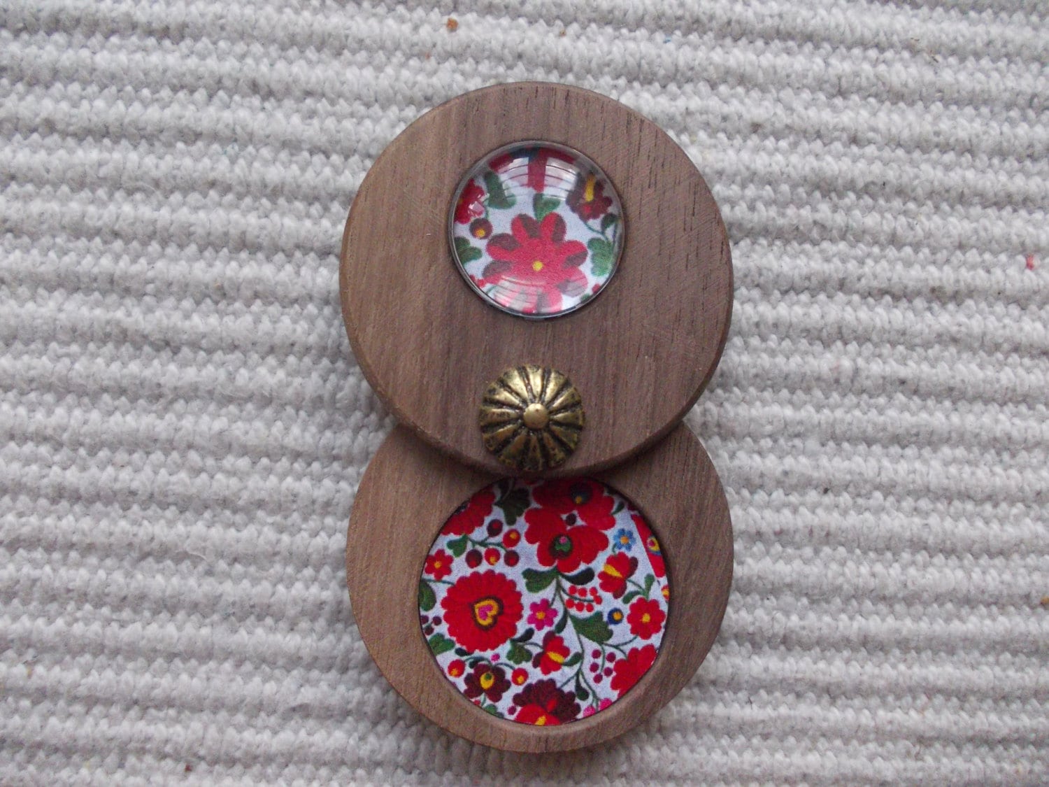 PRICE CUT 1p unfinished wooden locket pendant base with 20mm