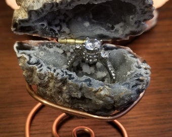 Geode ring box | Etsy