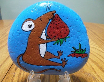 Mouse rock painted | Etsy