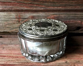 Vintage powder box | Etsy