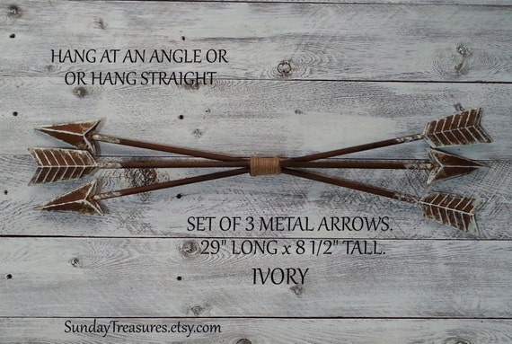 3 Metal Arrows Wall Decor Wall Hanging / IVORY / Southwest