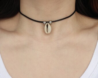 Shell choker | Etsy