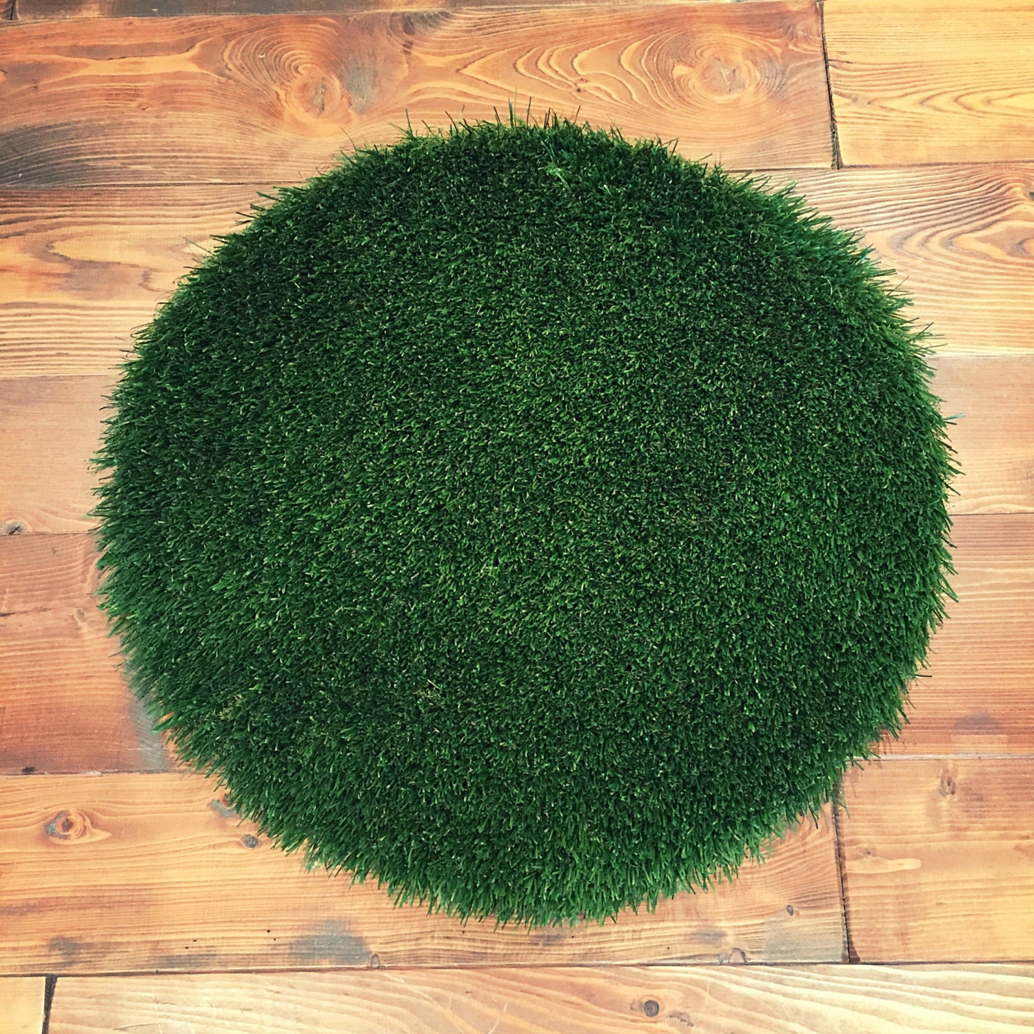 Round Synthetic Grass Pad
