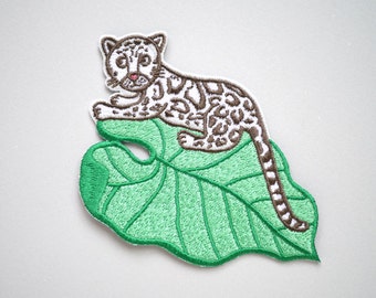 Heraldic Leopard Panther Pair Heraldry Iron on Patch Applique