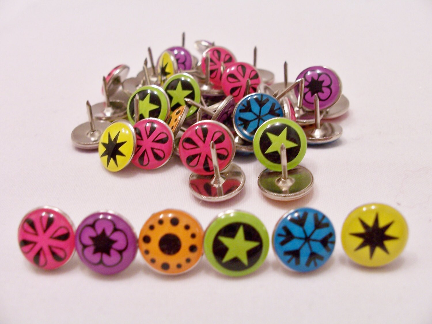 50 Shape design metal push pins bright neon coloured thumb
