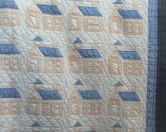 Schoolhouse quilt | Etsy