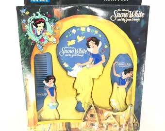 Vintage snow white | Etsy