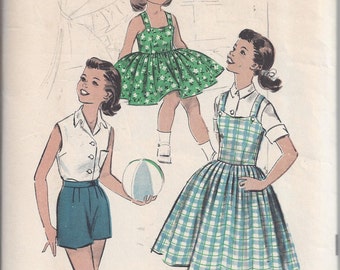 Simplicity 8897 Pattern for Girls' Super Jiffy Skirt