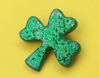 Shamrock pin | Etsy