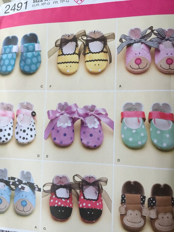 Items similar to Simplicity 2491 BABY SHOES Baby Shoe Pattern Many ...