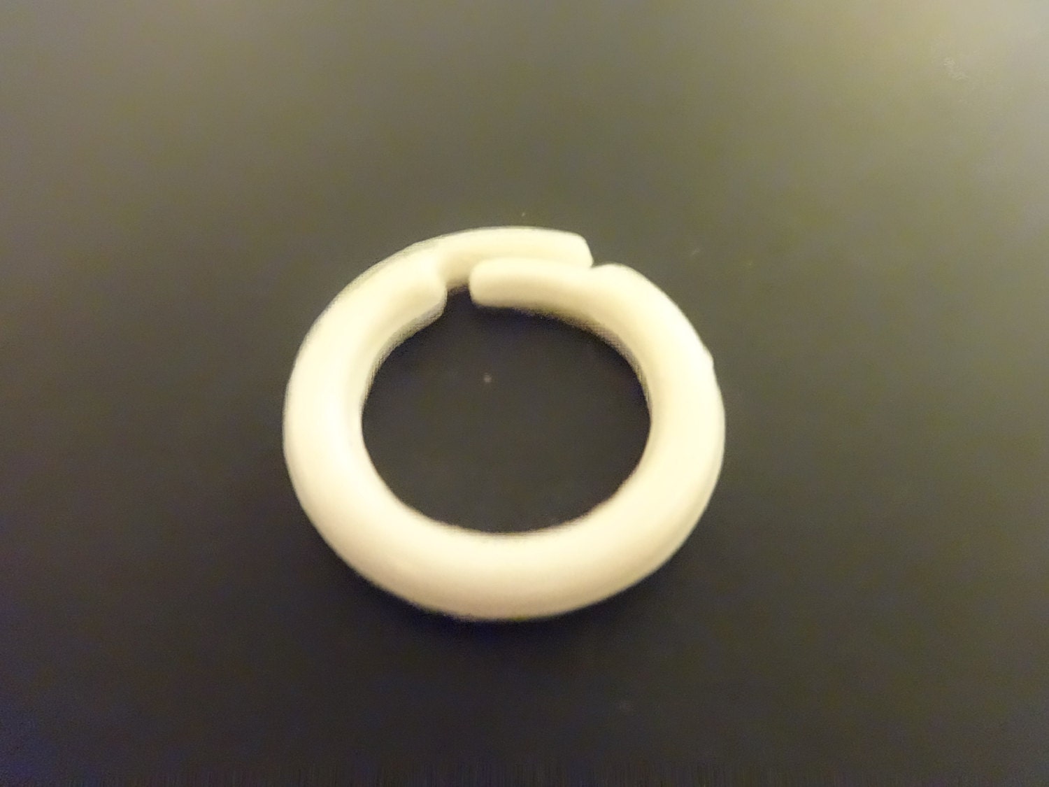 25 QTY: WHITE Plastic Split Rings Roman Shades & Valances