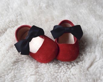 Red baby booties | Etsy