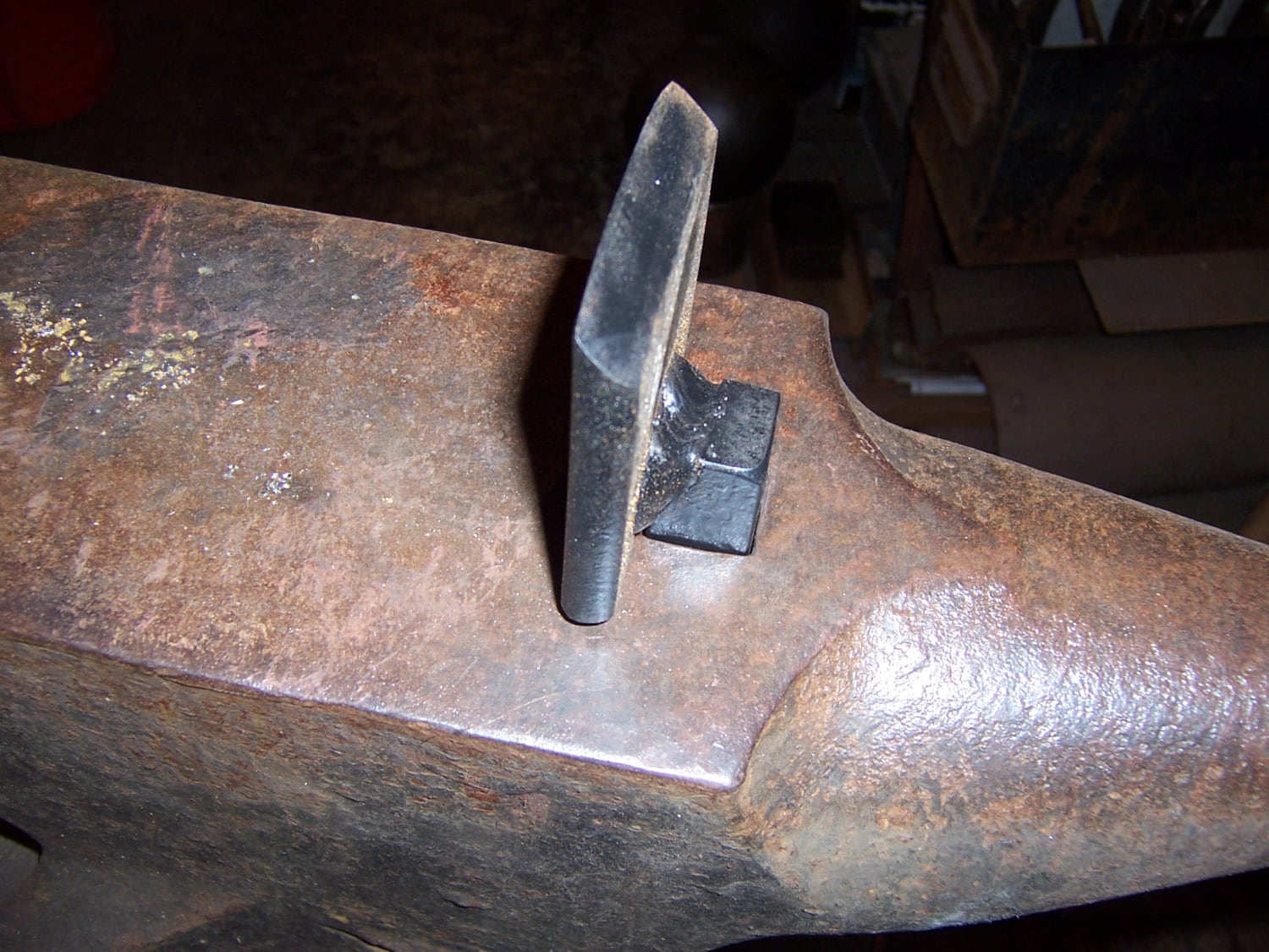 Blacksmith anvil hot cut hardy tool