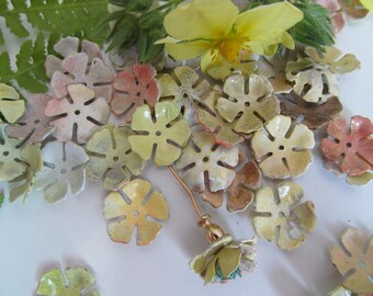 Metal flowers | Etsy