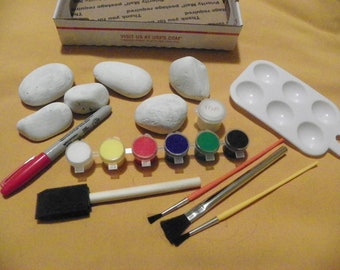 Rock painting | Etsy