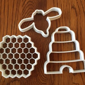 Bee cookie cutter | Etsy