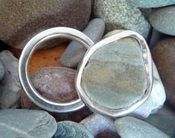 Beach pebble ring | Etsy