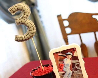 Train track number | Etsy