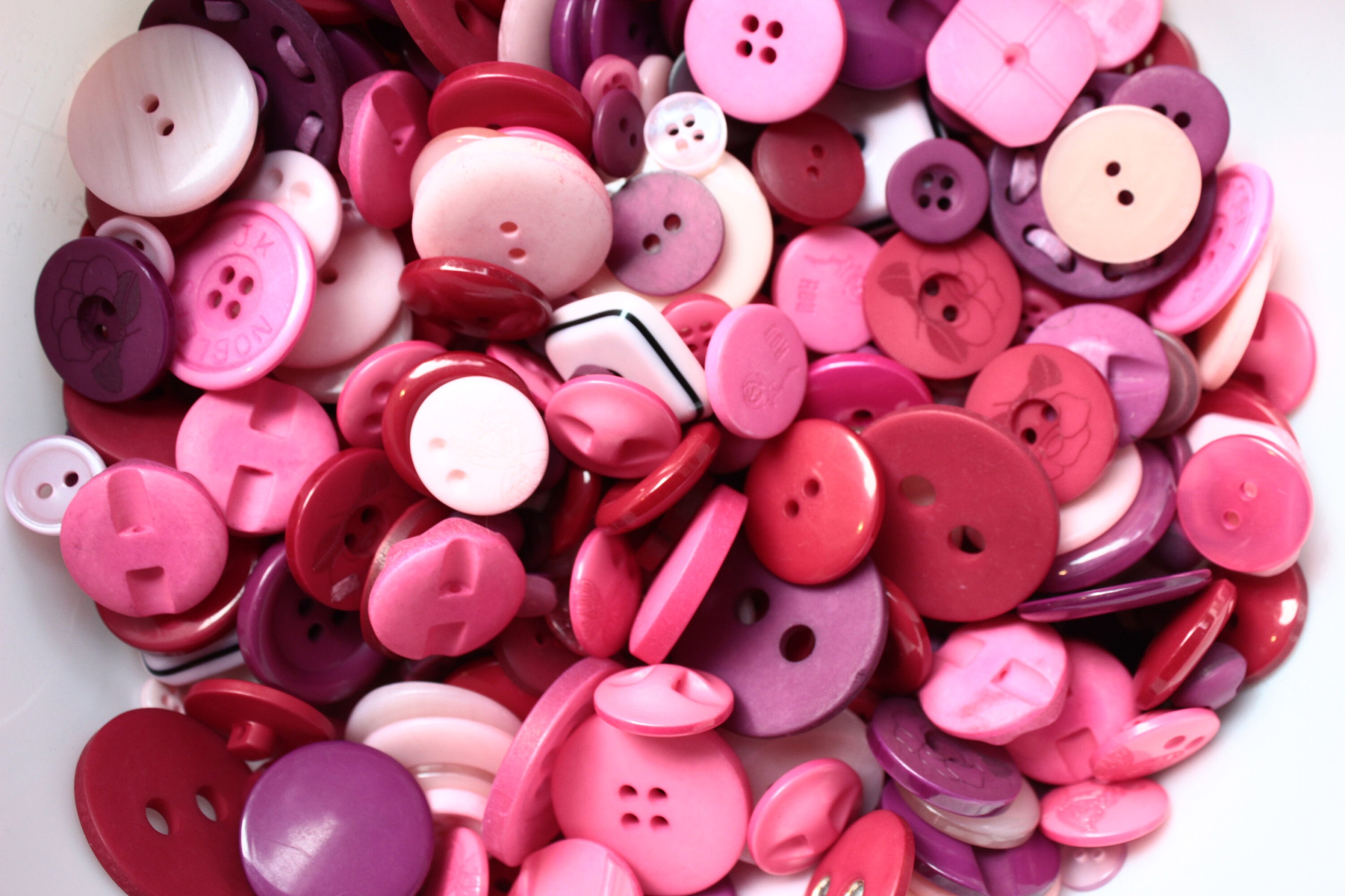 bulk pink buttons, bulk button bag, pink bulk buttons, wholesale ...