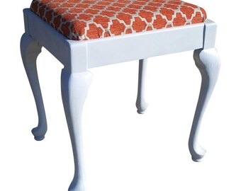 Queening stool | Etsy