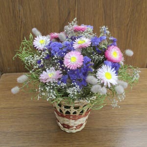 Dried flower arrangement | Etsy