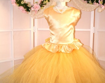 I feel like a princess shimmering gold and yellow lace vintage