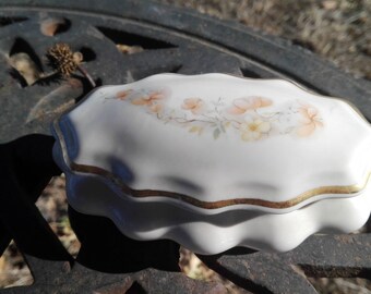 Porcelain powder box | Etsy