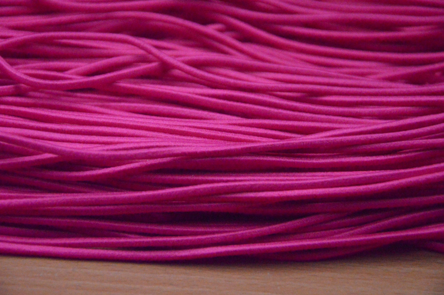 30ft shocking pink Elastic Cord Rubber Bands hot pink