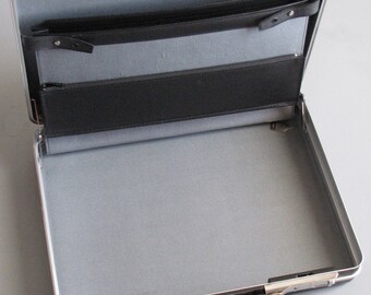 Vintage briefcase | Etsy