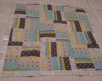 Neutral baby quilt | Etsy