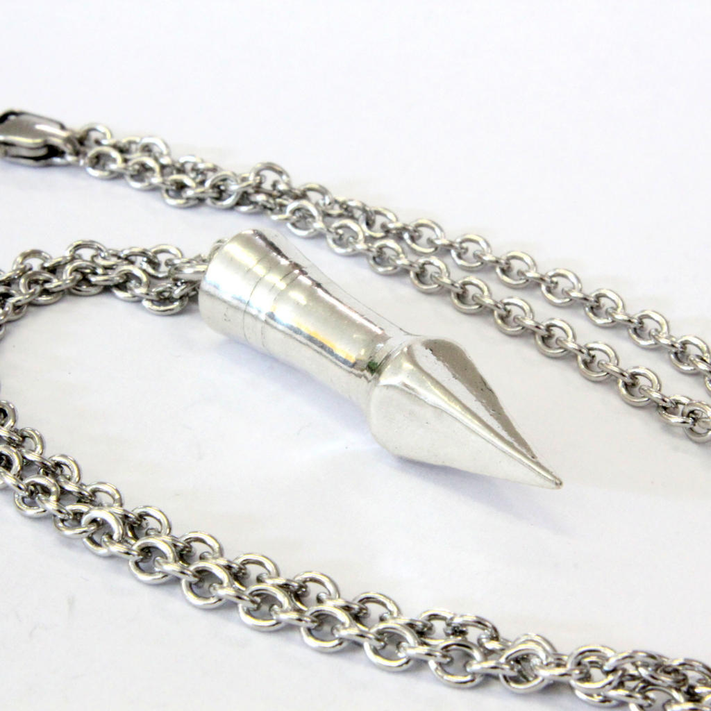 Medieval Silver Bodkin Arrowhead Pendant Necklace in Solid