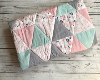Baby girl quilt | Etsy