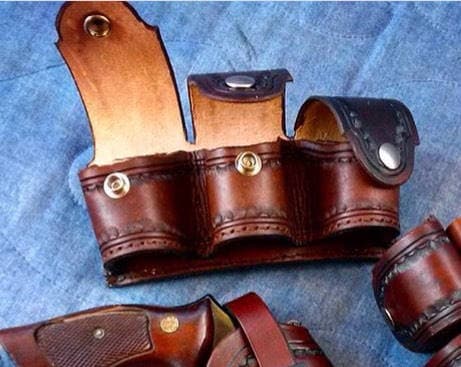 Custom leather triple speed loader pouch