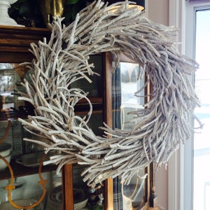 Twig wreath | Etsy