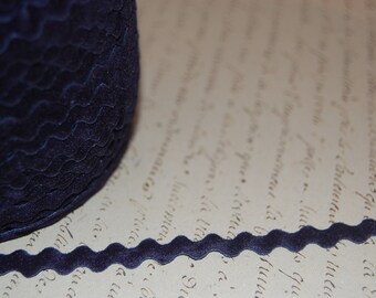 Buttercup Yellow Velvet Ric Rac 3/8 wide