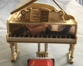 Piano for 18 inch doll and American Girl like dolls