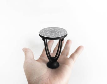 Dressing table scale 1/144 wooden hand-made.