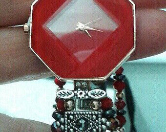 Vintage Red Ladies Watch Woman Watches Watch Cuff Fashion