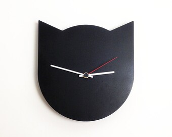 Simple wall clock black and white clock minimalist design