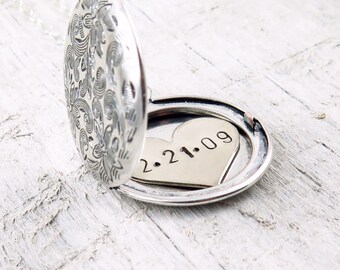 Personalized locket | Etsy