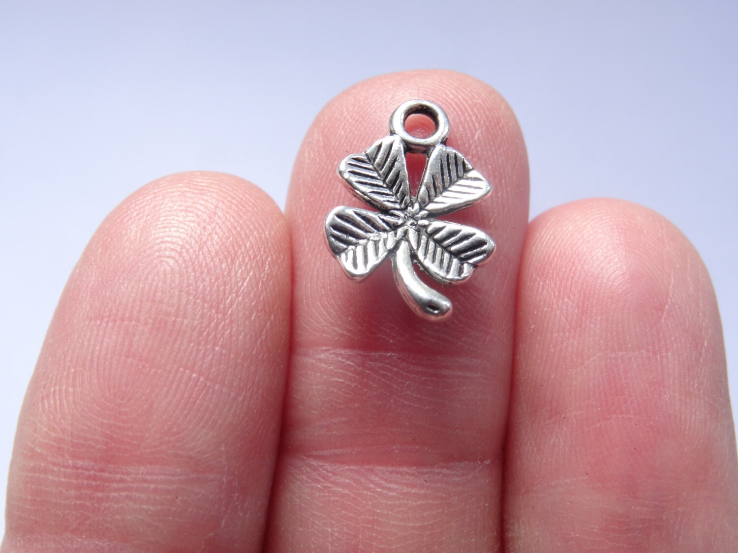 12 Four-Leaf Clover charms Silver Tone SC900