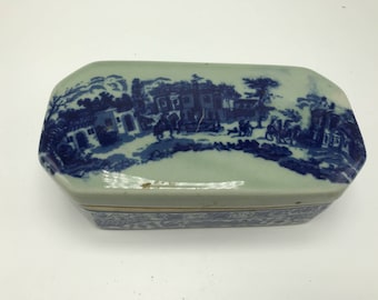 Porcelain box | Etsy