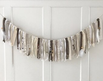 Boho inspired decor-dreamcatchers-feathers by ShopWildCotton