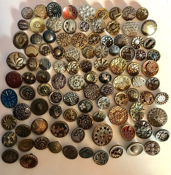 Lot 100 Antique Small Metal Buttons Old Variety Tints Flowers