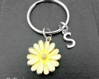 Daisy keychain | Etsy