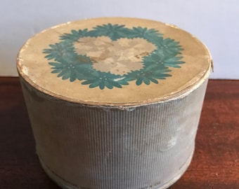 Vintage powder box | Etsy