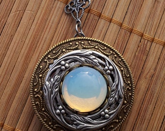Moonstone locket | Etsy