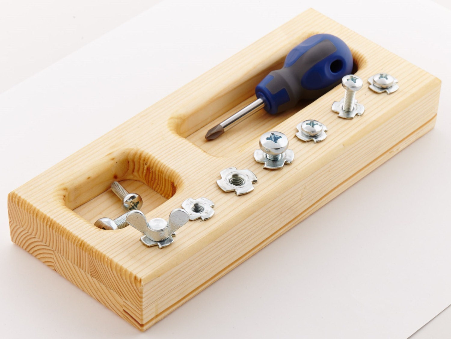 Montessori screw board