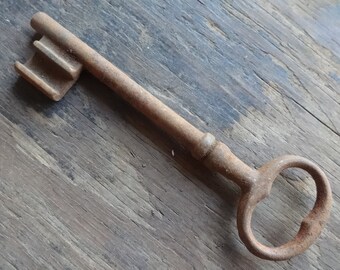 Set Vintage Key Lock and SKELETON Key with LION MOUTH Antique