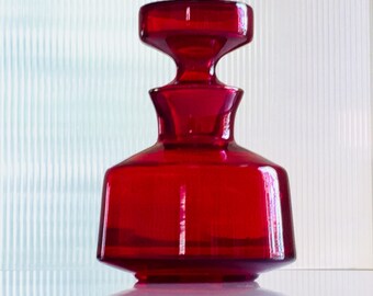 Red glass decanter | Etsy